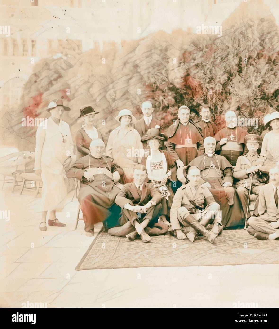 Notables Princess Ileana of Romania, Earl of Luton, Crown Prince of ...