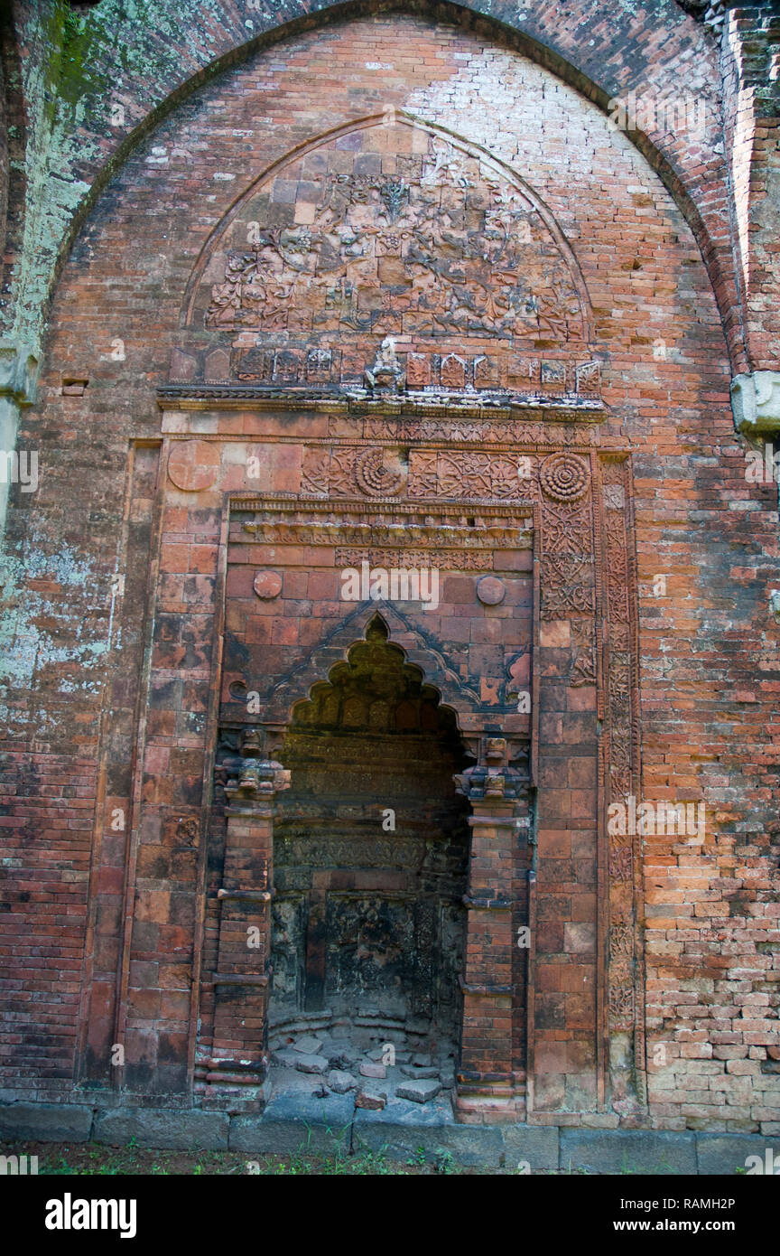 The remaining of Darasbari Mosque, the largest mosque in Bangladesh now ...