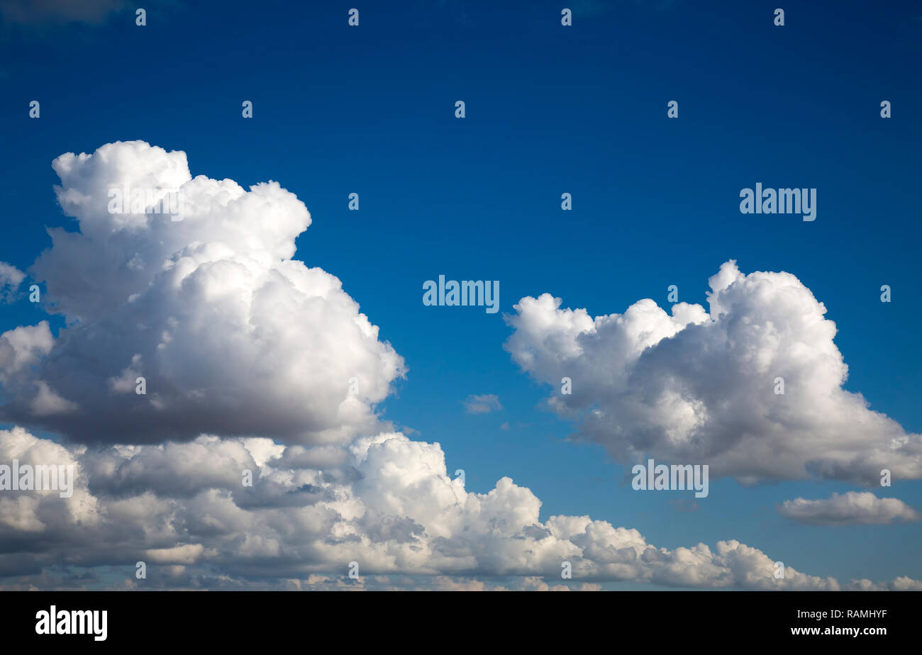 Natural Clouds on Sky Seasonal Weather View Stock Photo - Alamy