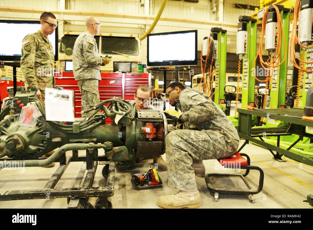 Wheeled vehicle mechanic instructors hi-res stock photography and ...