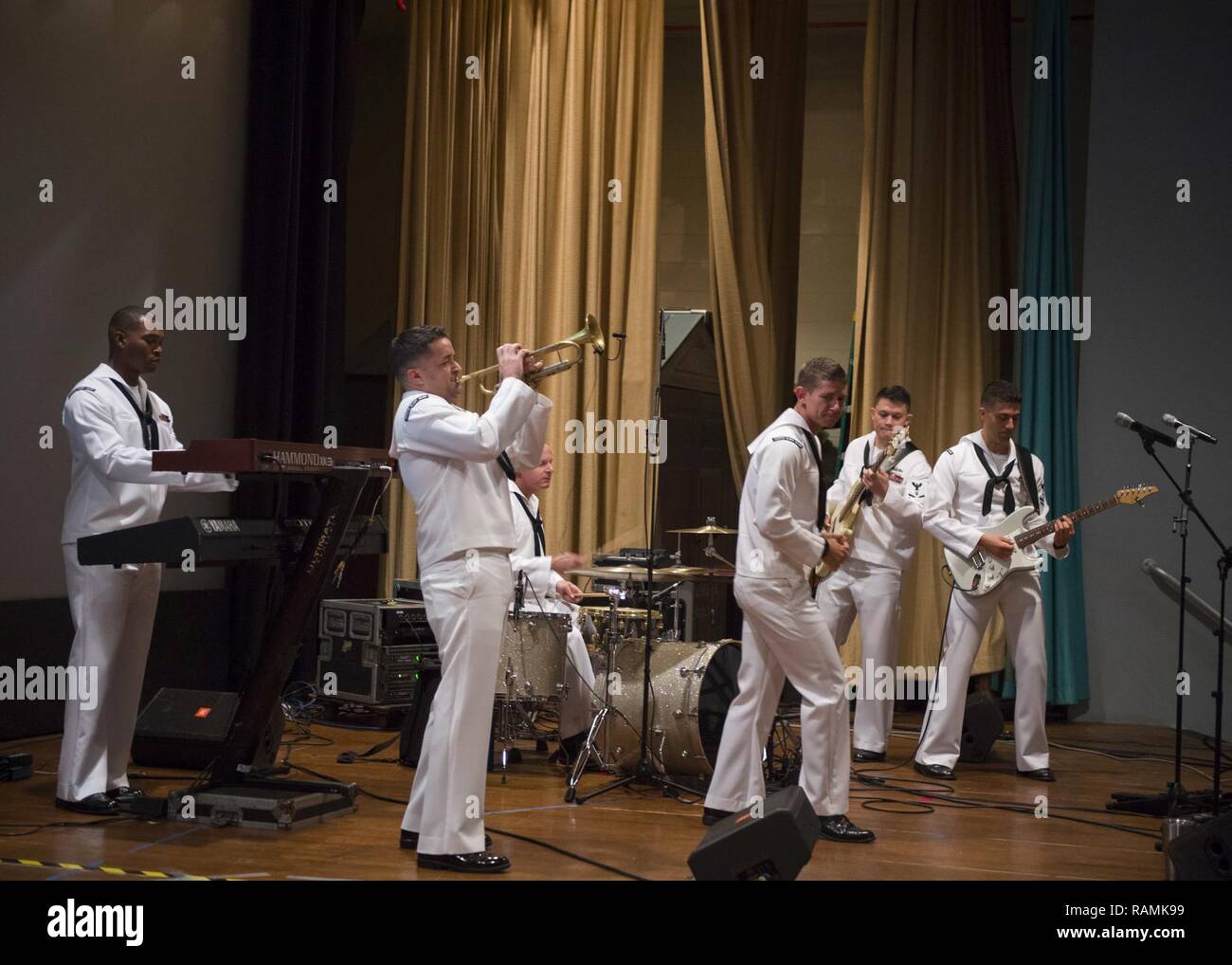 African footprint band hi-res stock photography and images - Alamy