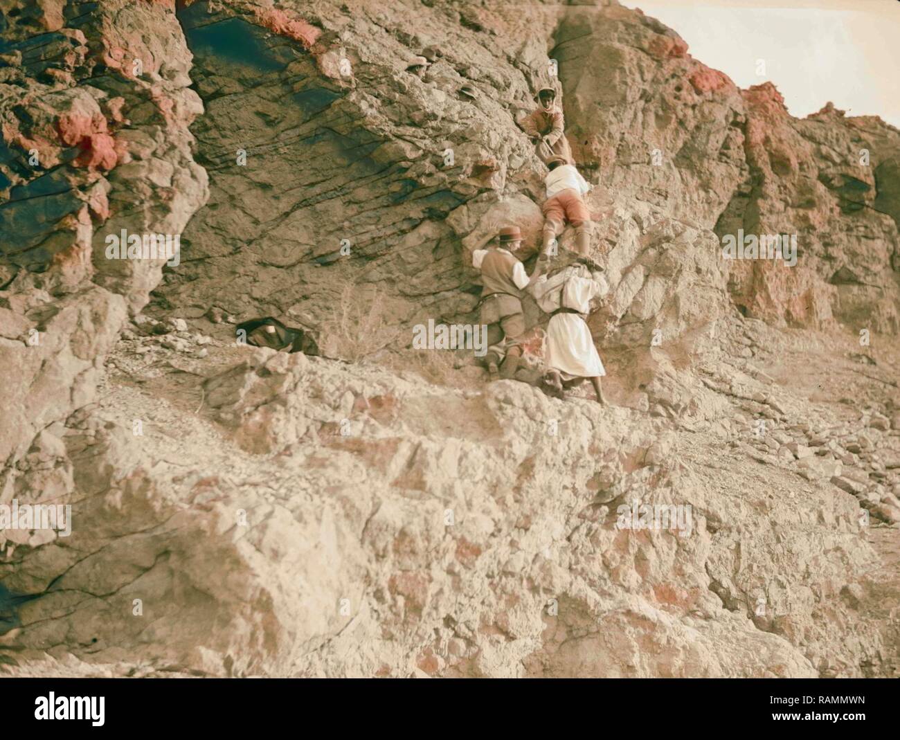 Scaling masada hi-res stock photography and images - Alamy