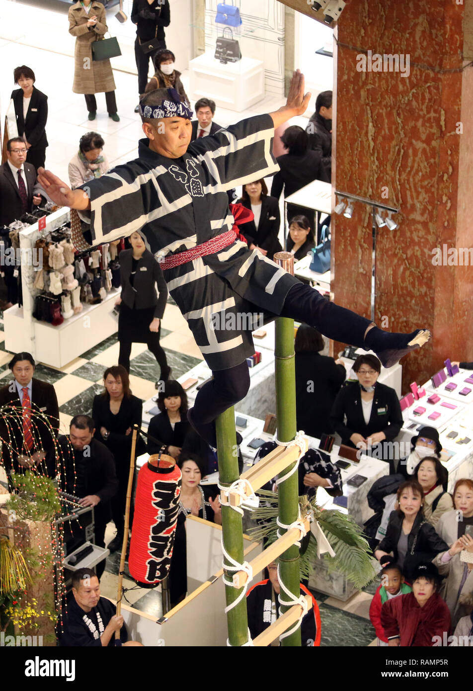 Tokyo, Japan. 4th Jan, 2019. Dressed in traditional Japanese fire ...