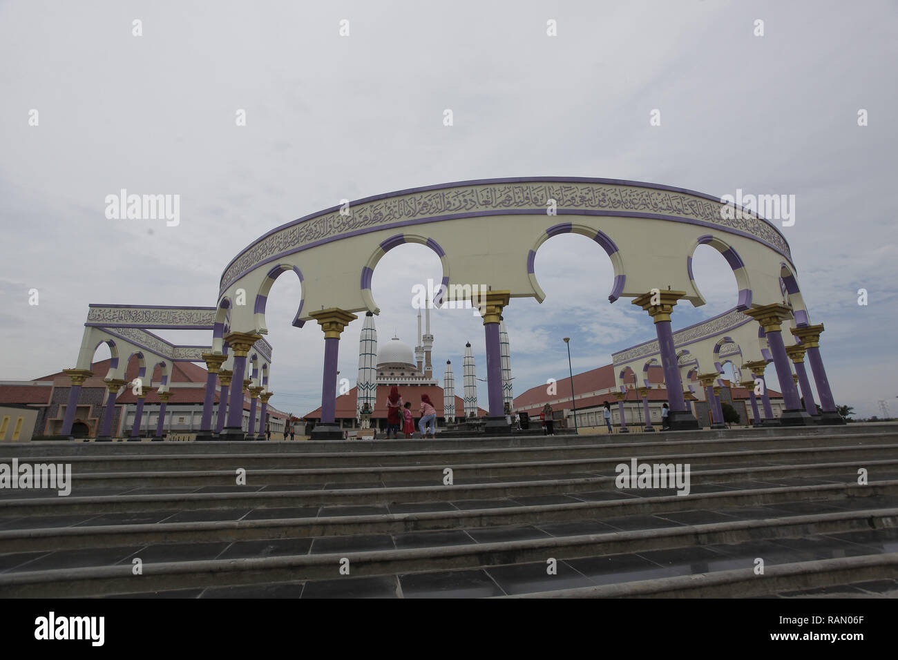 Semarang, Central Java, Indonesia. 2nd Jan, 2019. Residents are seen ...