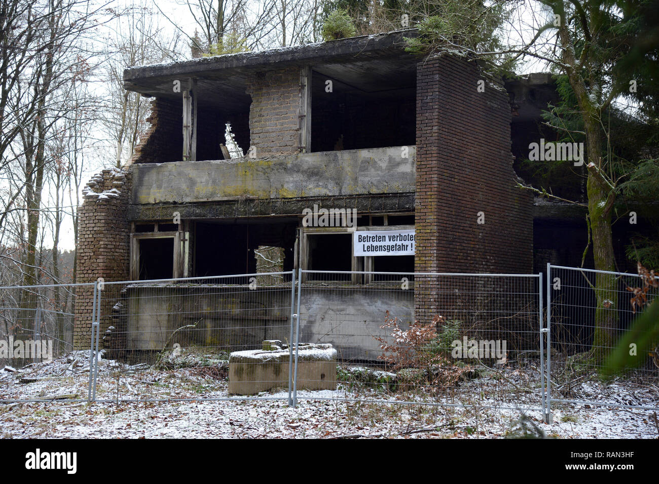 Duppach, Germany. 03rd Jan, 2019. The photo shows the so-called ...