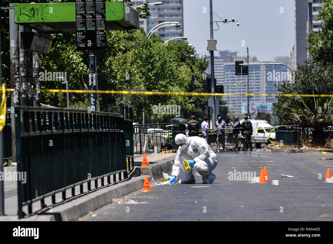 Inspect the scene hi-res stock photography and images - Alamy