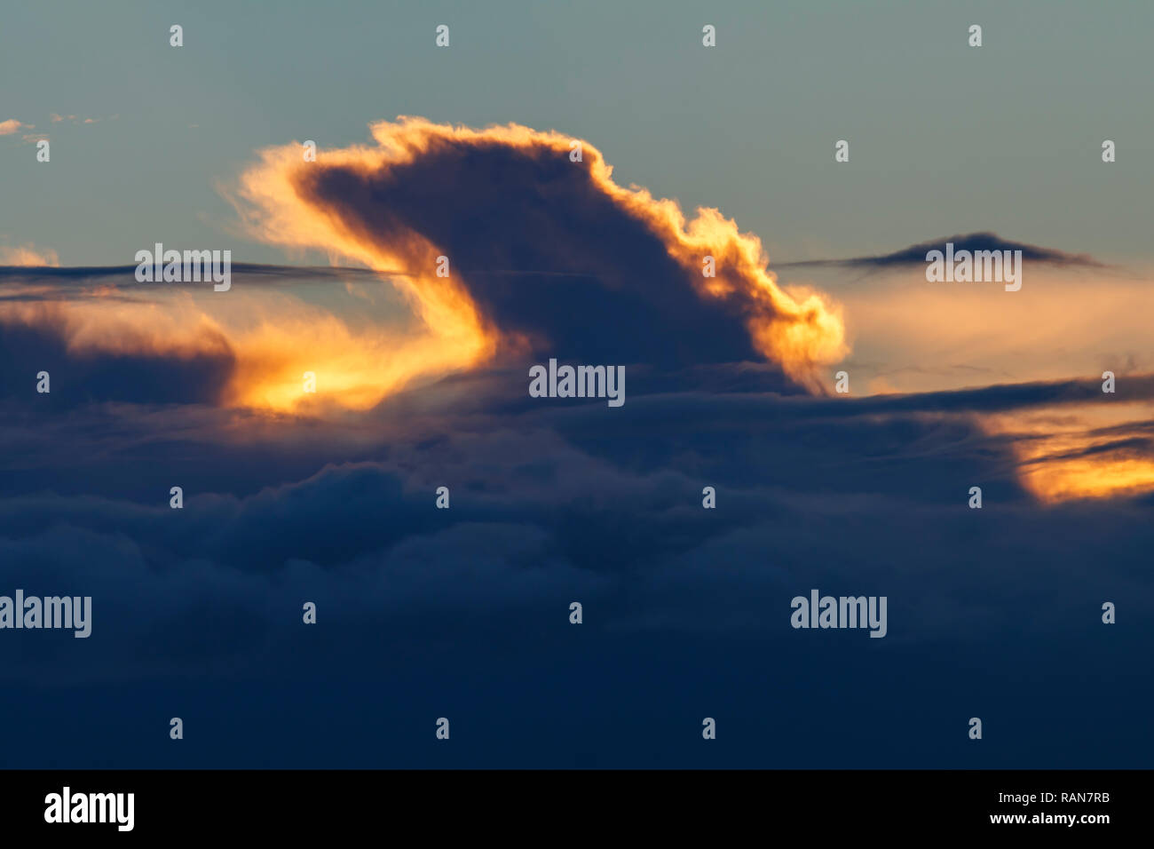 Cloud with a silver lining Stock Photo - Alamy