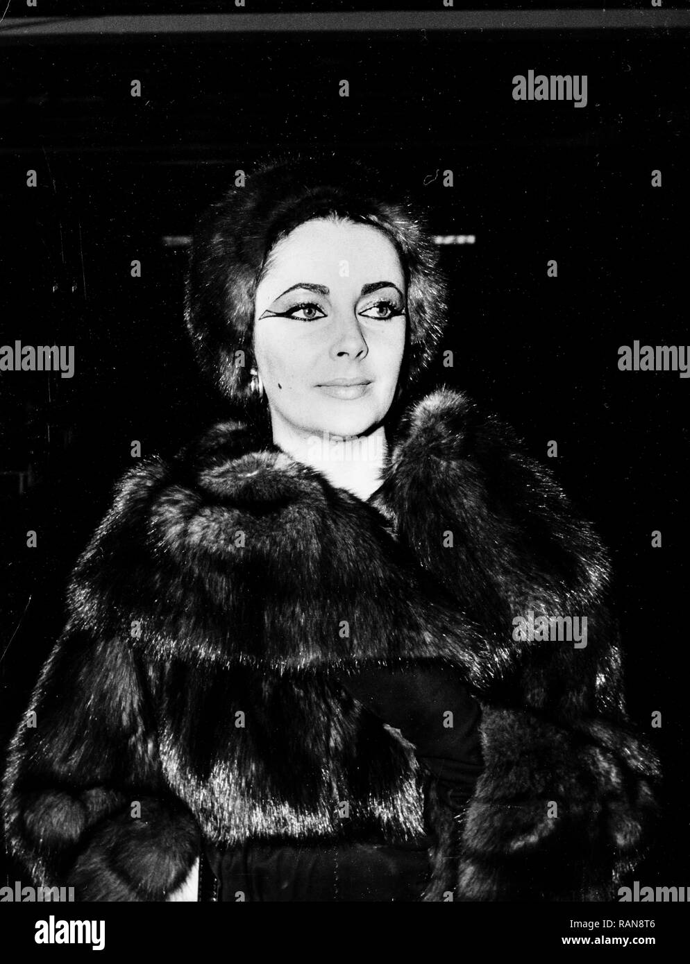Elizabeth taylor rome Black and White Stock Photos & Images - Alamy