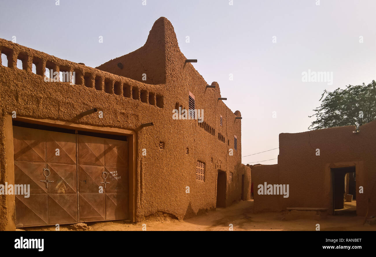Agadez niger architecture housing hi-res stock photography and images ...