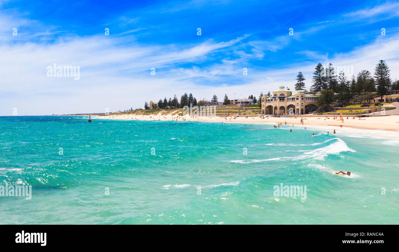 Cottesloe beach sunny hi-res stock photography and images - Alamy