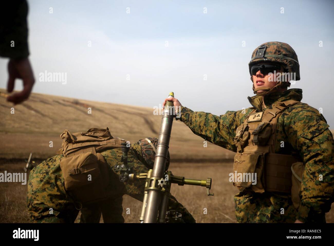 60 mm mortars hi-res stock photography and images - Alamy