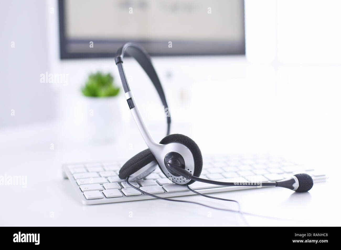 Communication support, call center and customer service help desk. VOIP ...