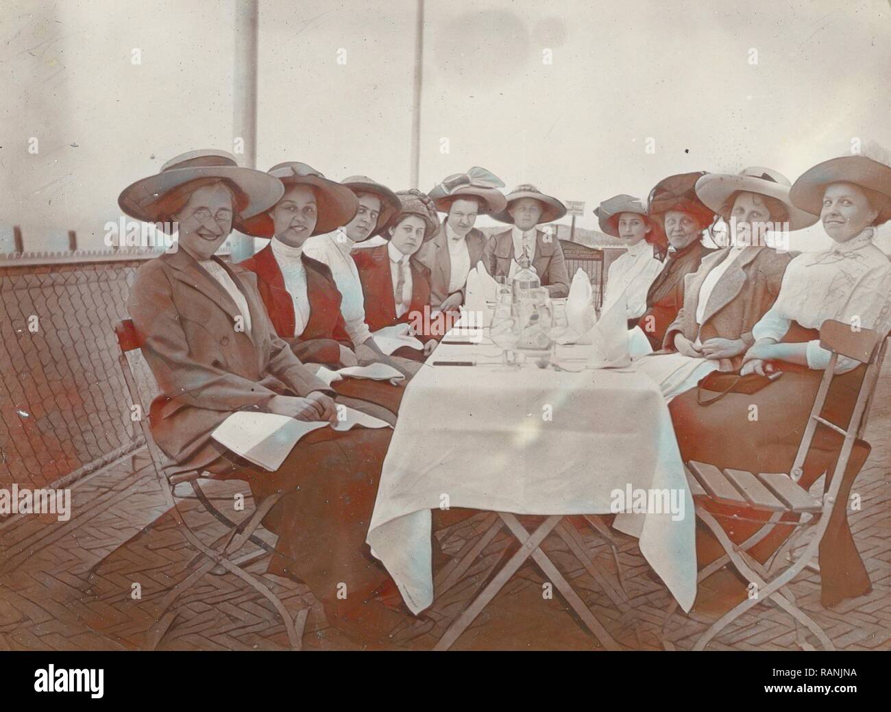 Wijk aan zee 1912 June 29, The Netherlands, Liesbeth Overhoff, 1910 ...