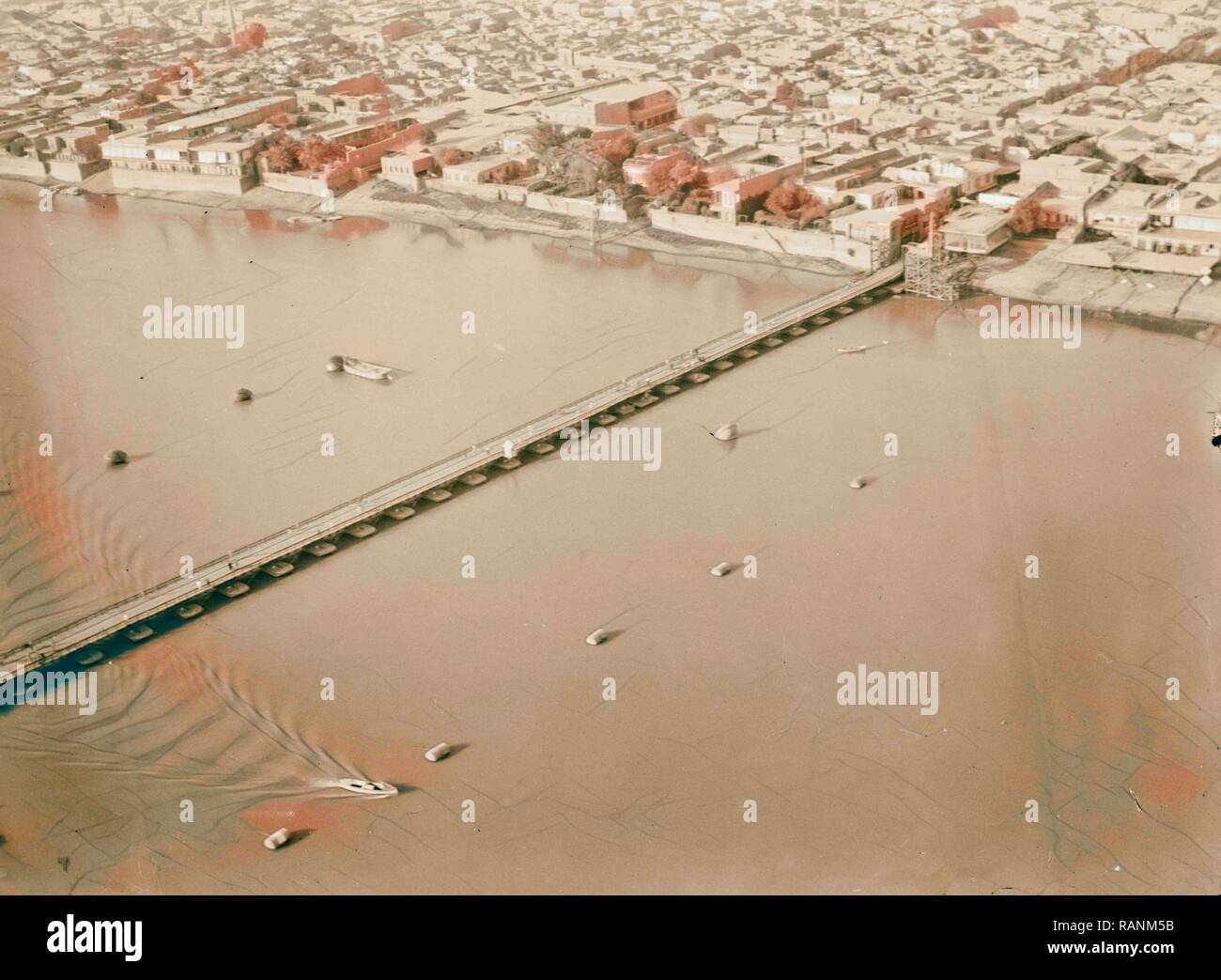 Air route to Baghdad via Amman and the desert. Tigris River. The Qata'a ...