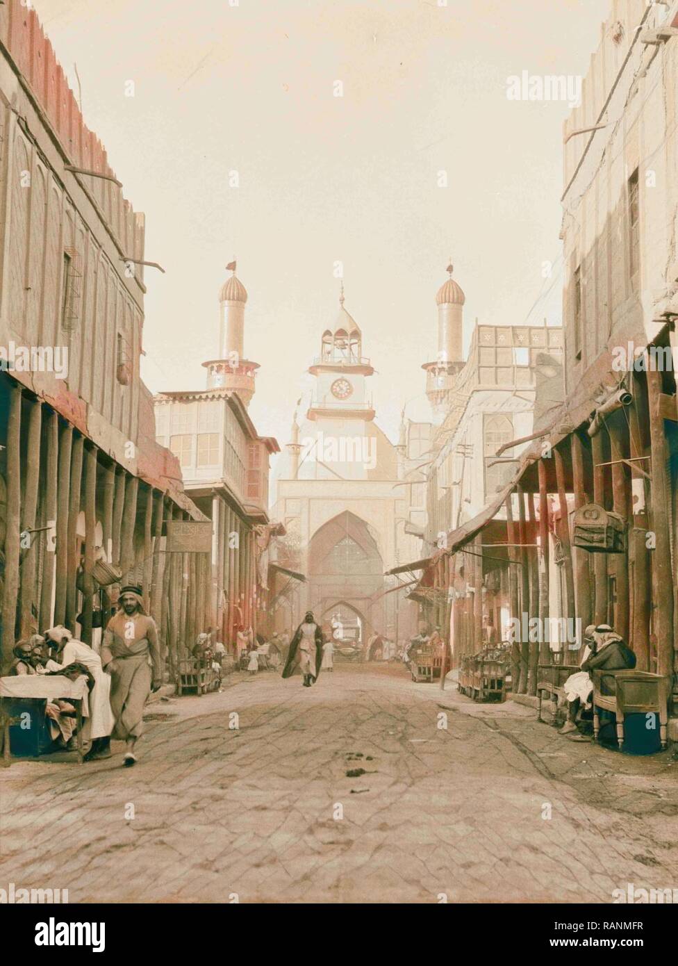 Kerbela. Second holy city of the Shiite Muslims. Street scene near main ...