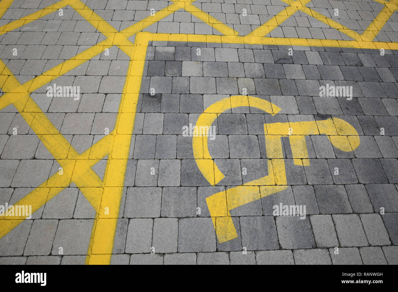 Scotland, Ayrshire, Largs, Yellow Hatched disabled parking bay Stock ...
