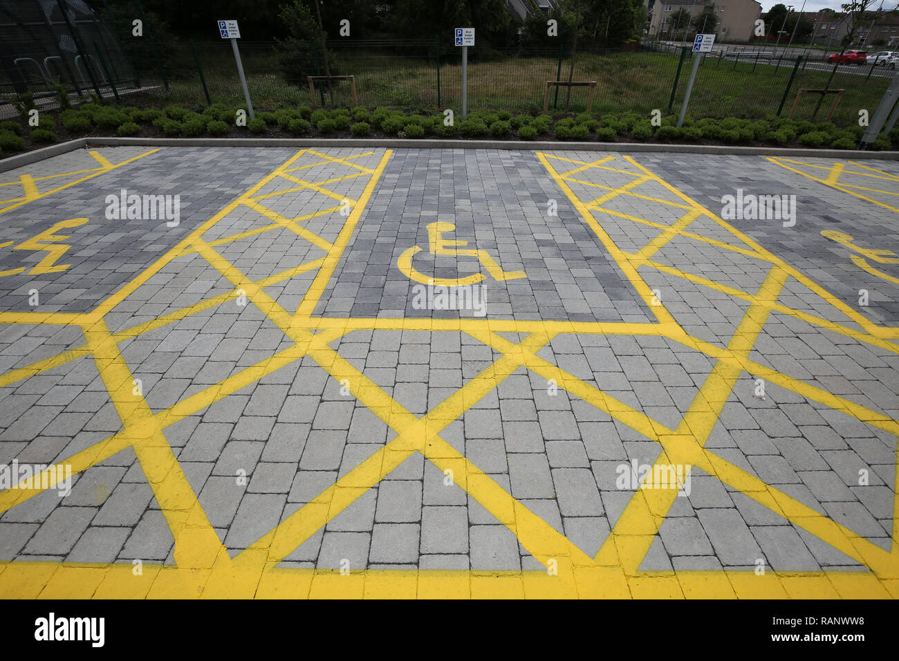 Scotland, Ayrshire, Largs, Yellow Hatched disabled parking bay Stock ...