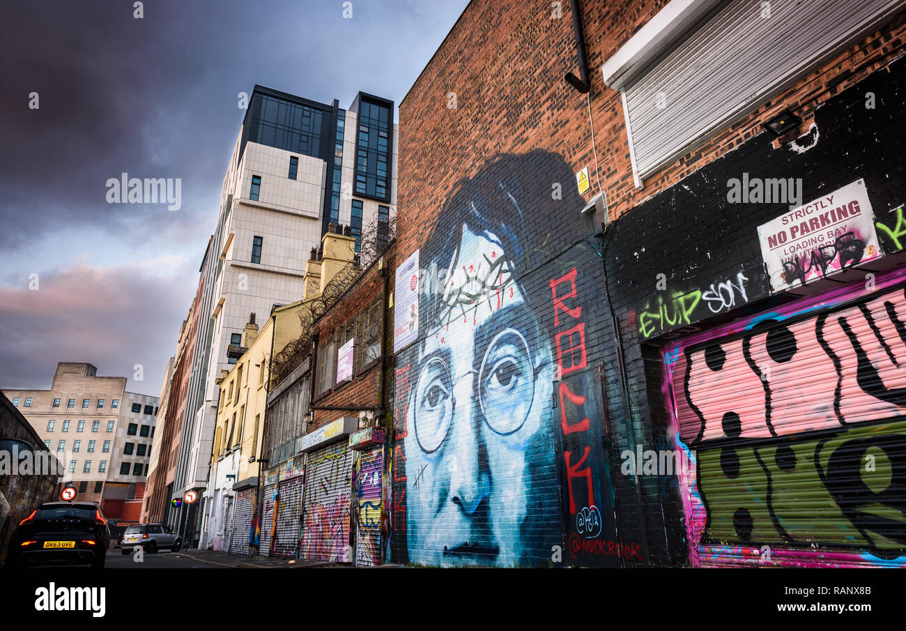 A moody scene of the back alley of Cropper Street, Liverpool with a ...