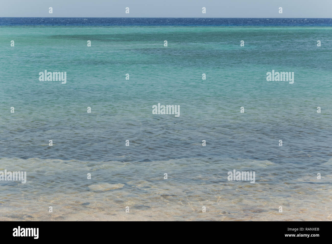 Beautiful nature background. Turquoise water of Red sea in Egypt ...