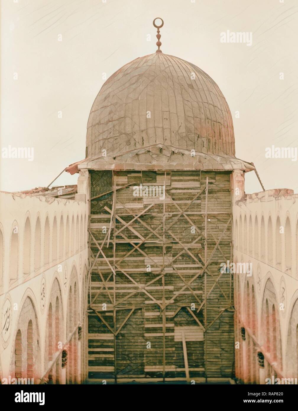 Mosque el-Aksa, al-Aqsa showing removed roof, leaving mosque open to ...