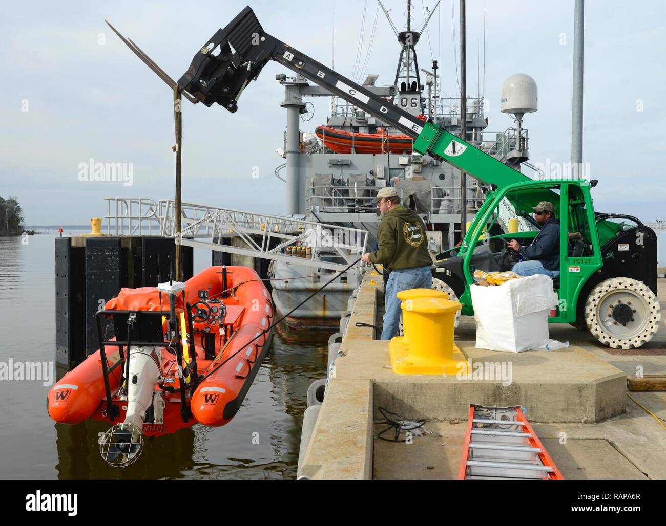 Ridged Inflatable Boat High Resolution Stock Photography and Images - Alamy
