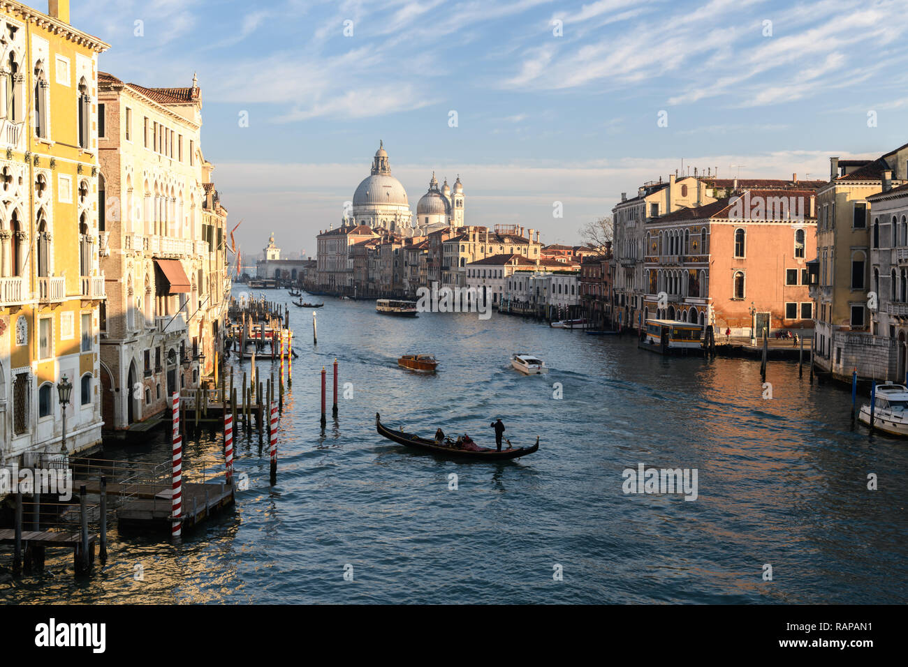 Dusk in venice picture hi-res stock photography and images - Alamy