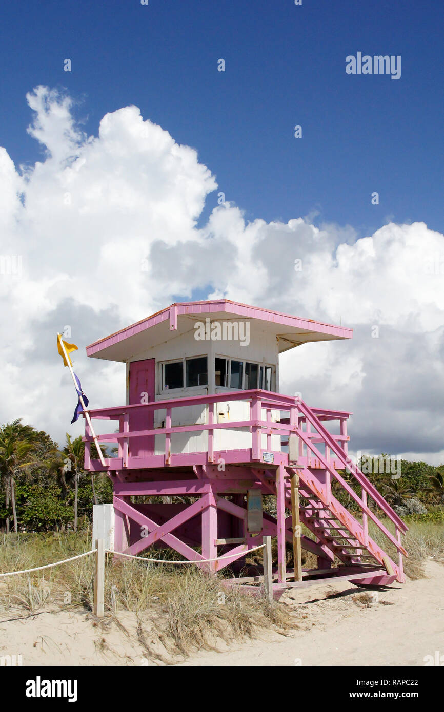 Miami Beach Lifeguard Watchtower Stock Photo - Alamy