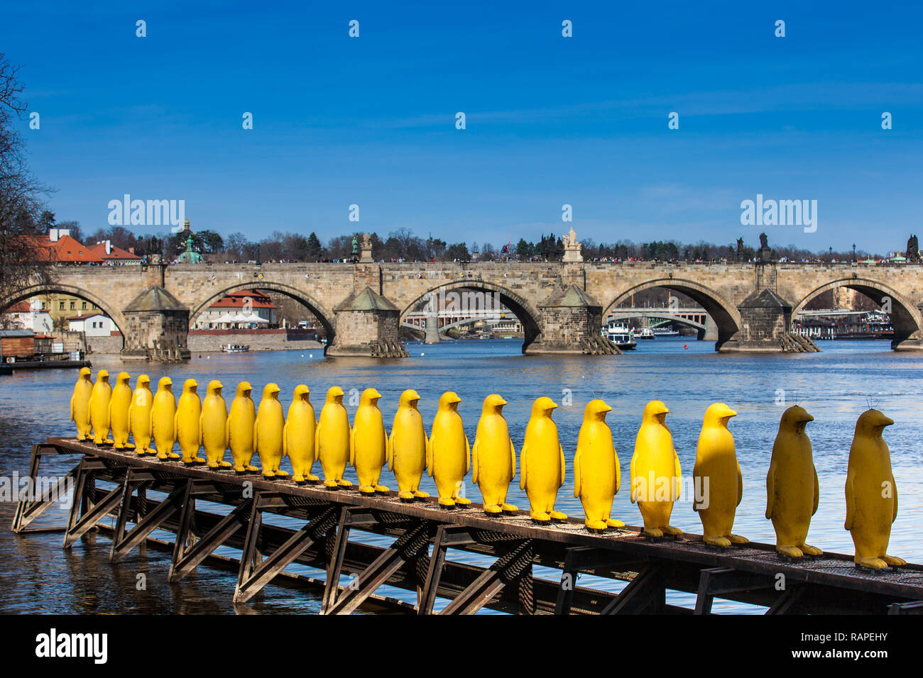 Cracking art group hi-res stock photography and images - Alamy