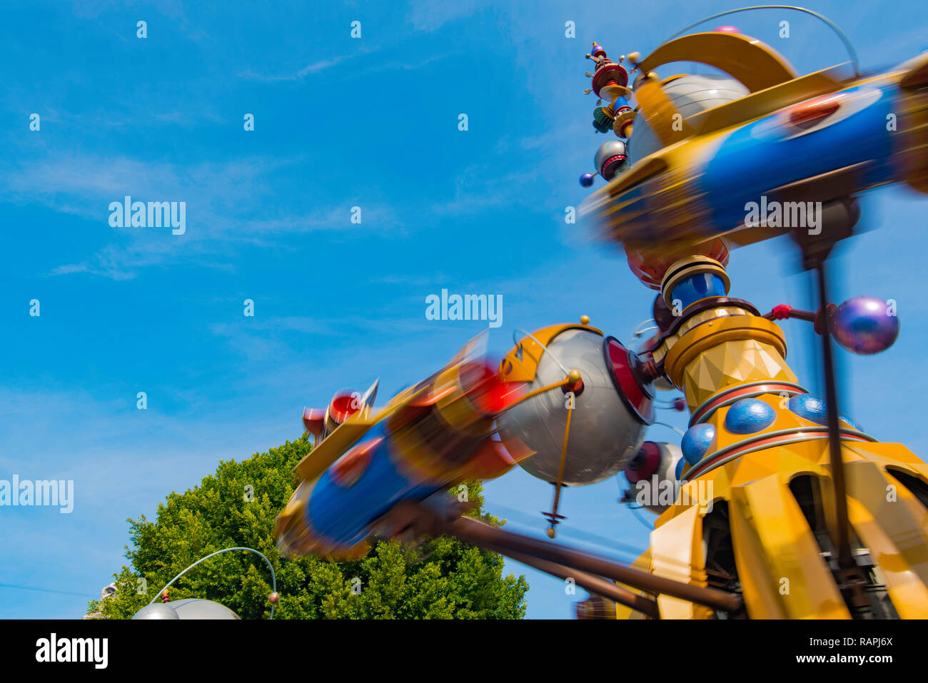 The Orbitron a Rocket-Spinner Ride In action at Disneyland Anaheim, LA ...