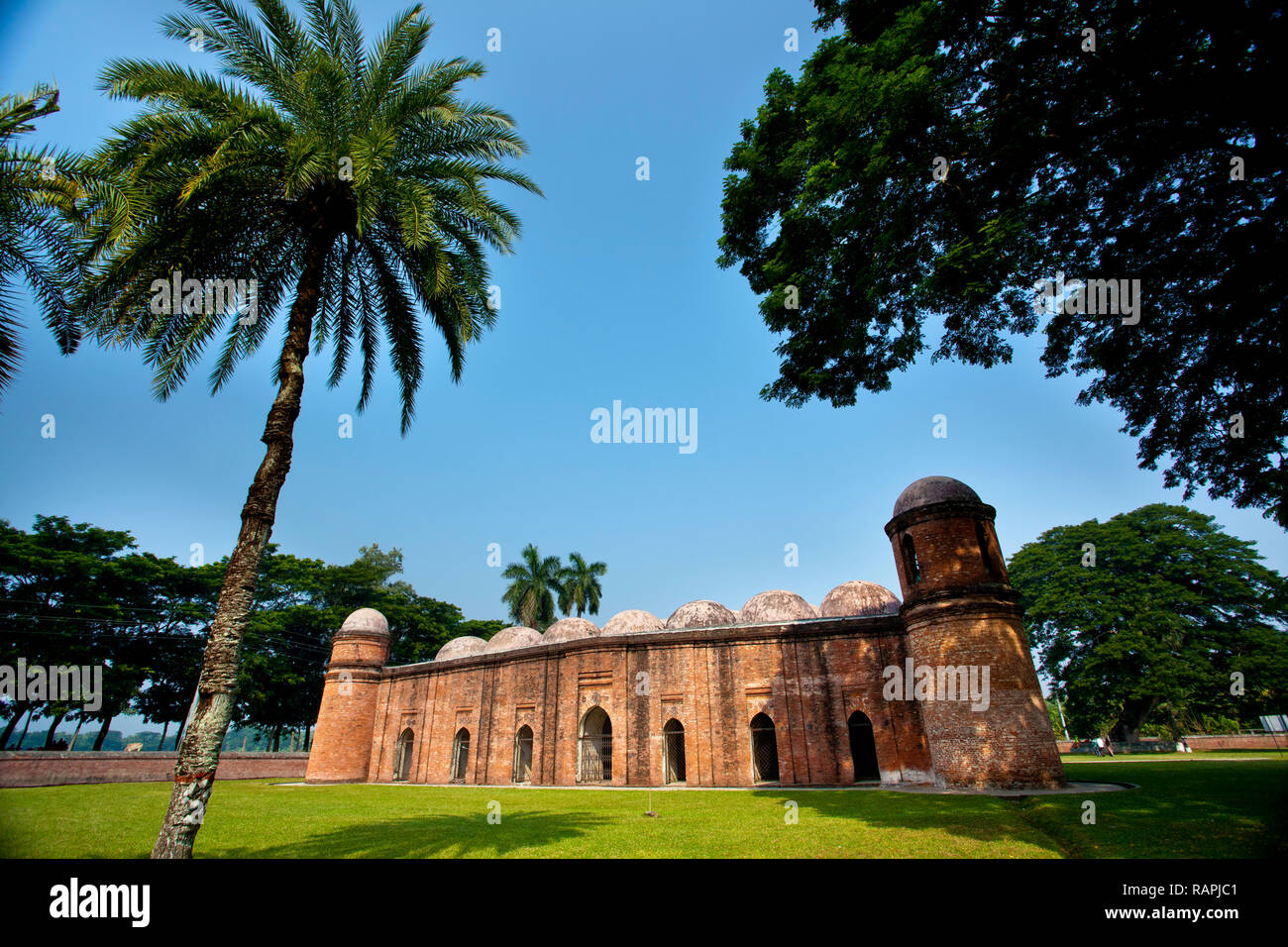 Shatgumbad Mosque. It is the largest of the Sultanate mosques in ...