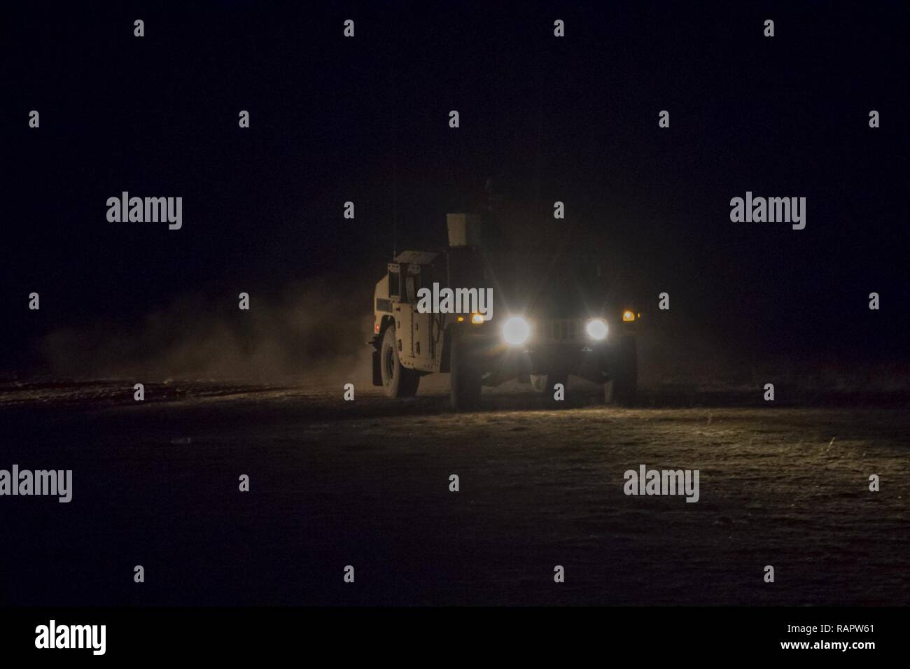 Humvees in line hi-res stock photography and images - Alamy