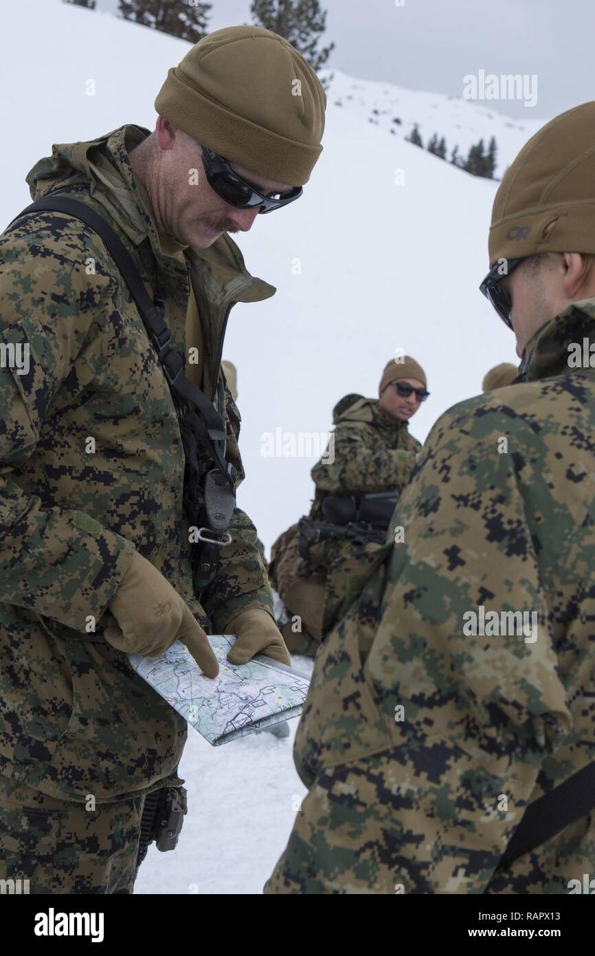 U.S. Marine Corps 2nd Lt. Ray Handley, 1st platoon commander, Mobility ...