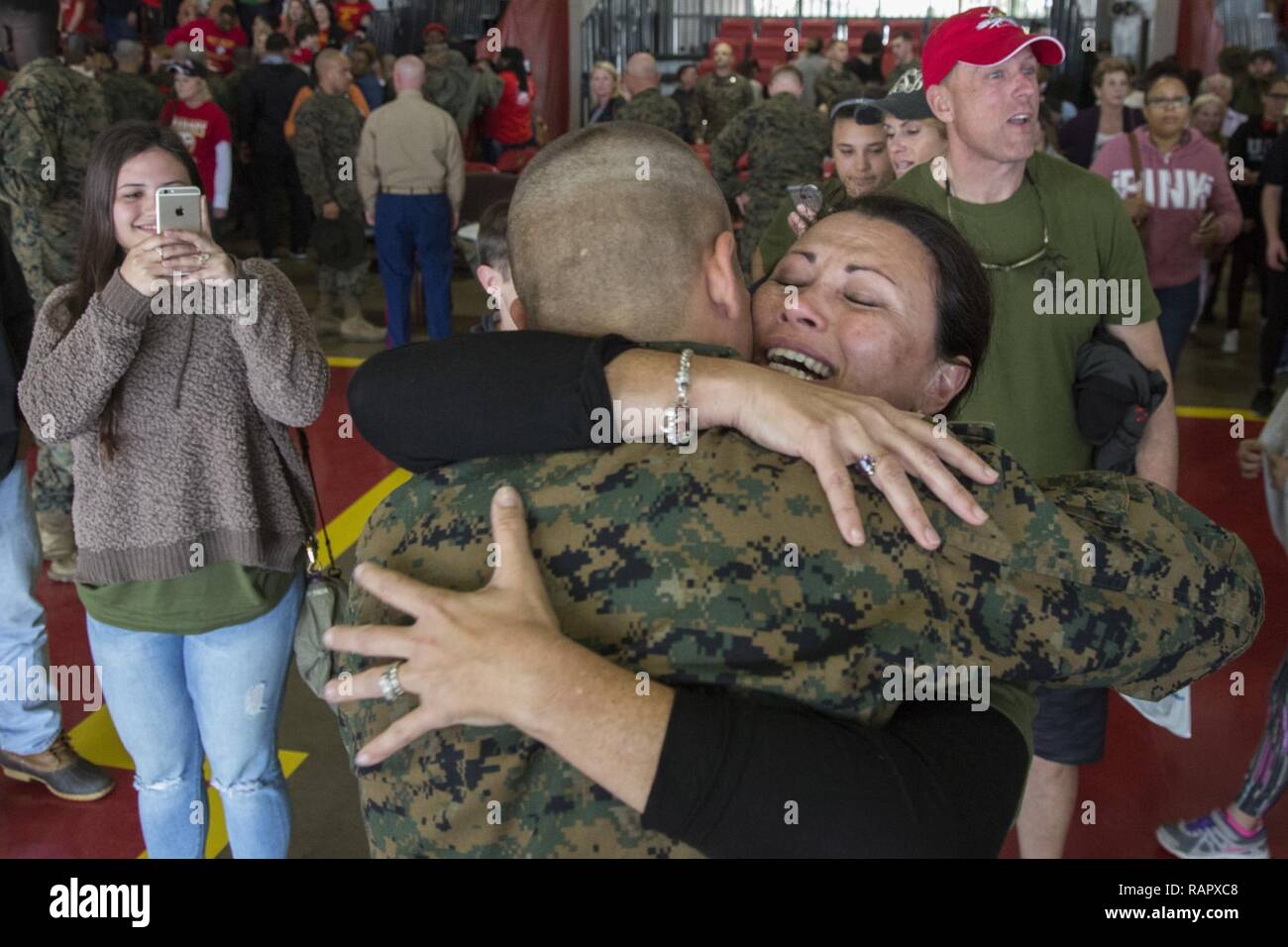 A U.S. Marine with Company D., 1st Battalion, Recruit Training Regiment ...