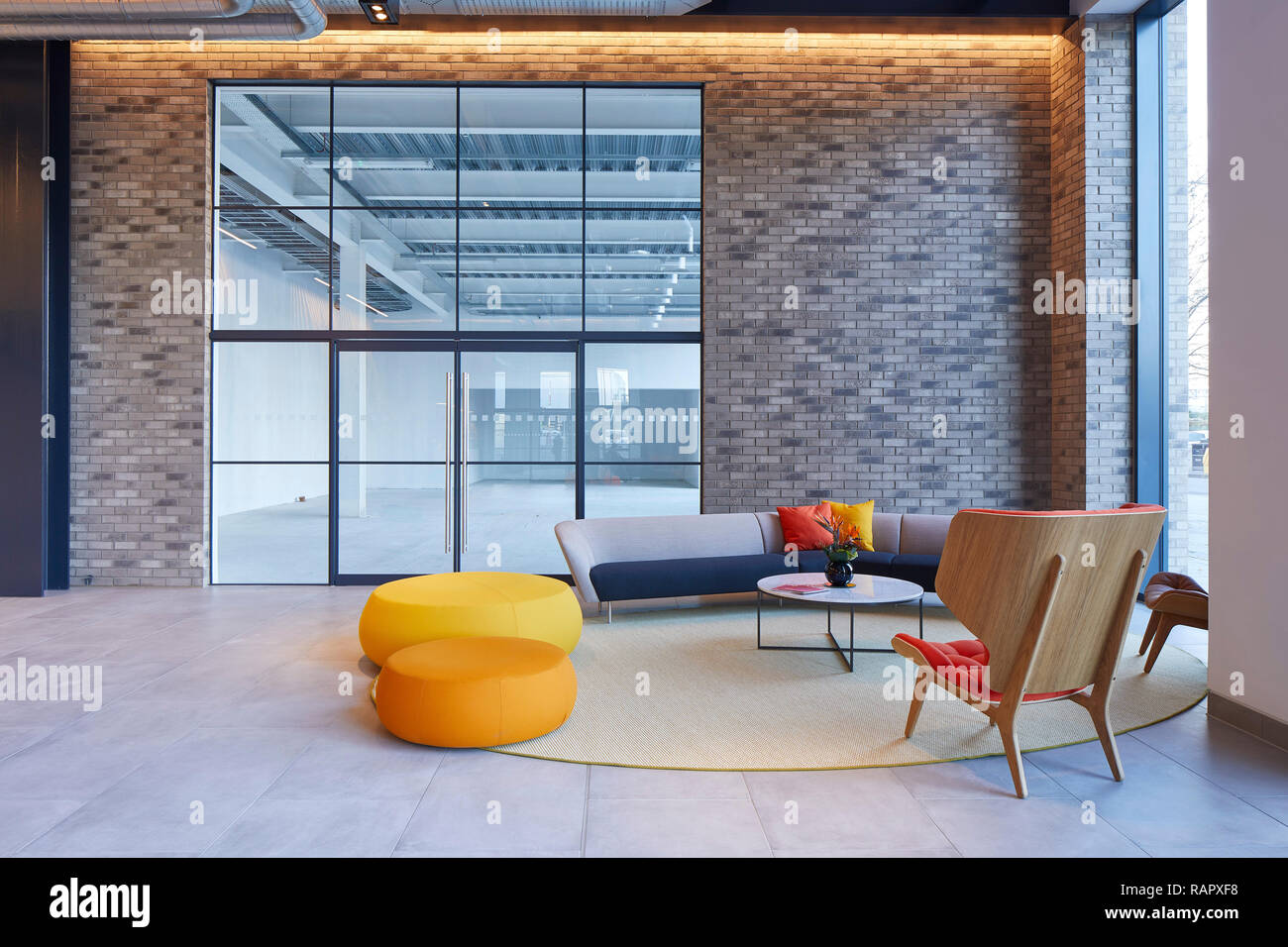 View towards waiting lounge. The Porter Building, Slough, United ...