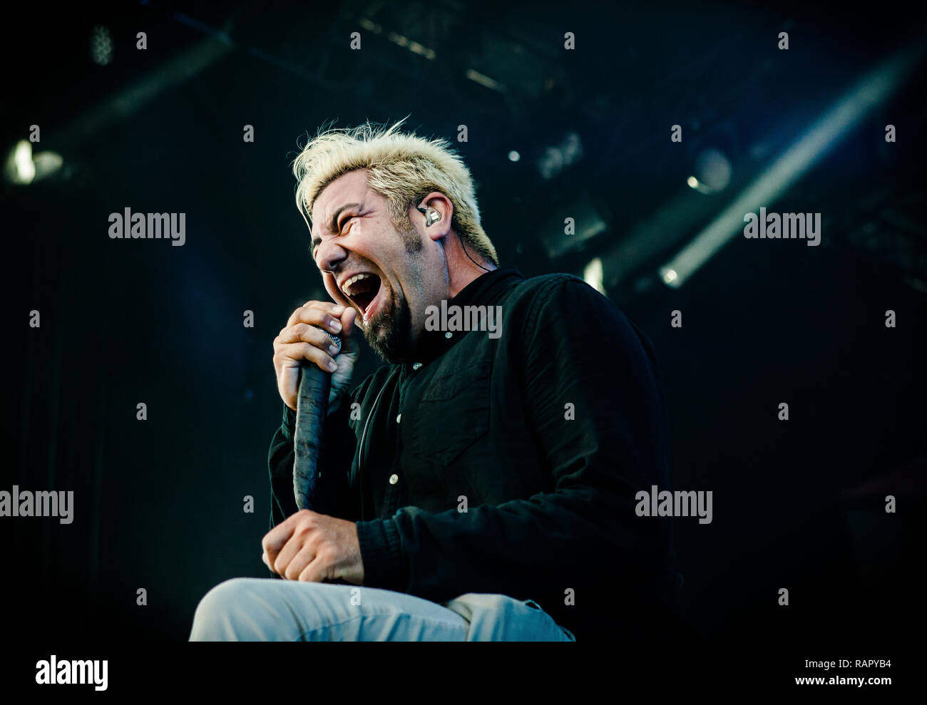 Lead singer band deftones hi-res stock photography and images - Alamy