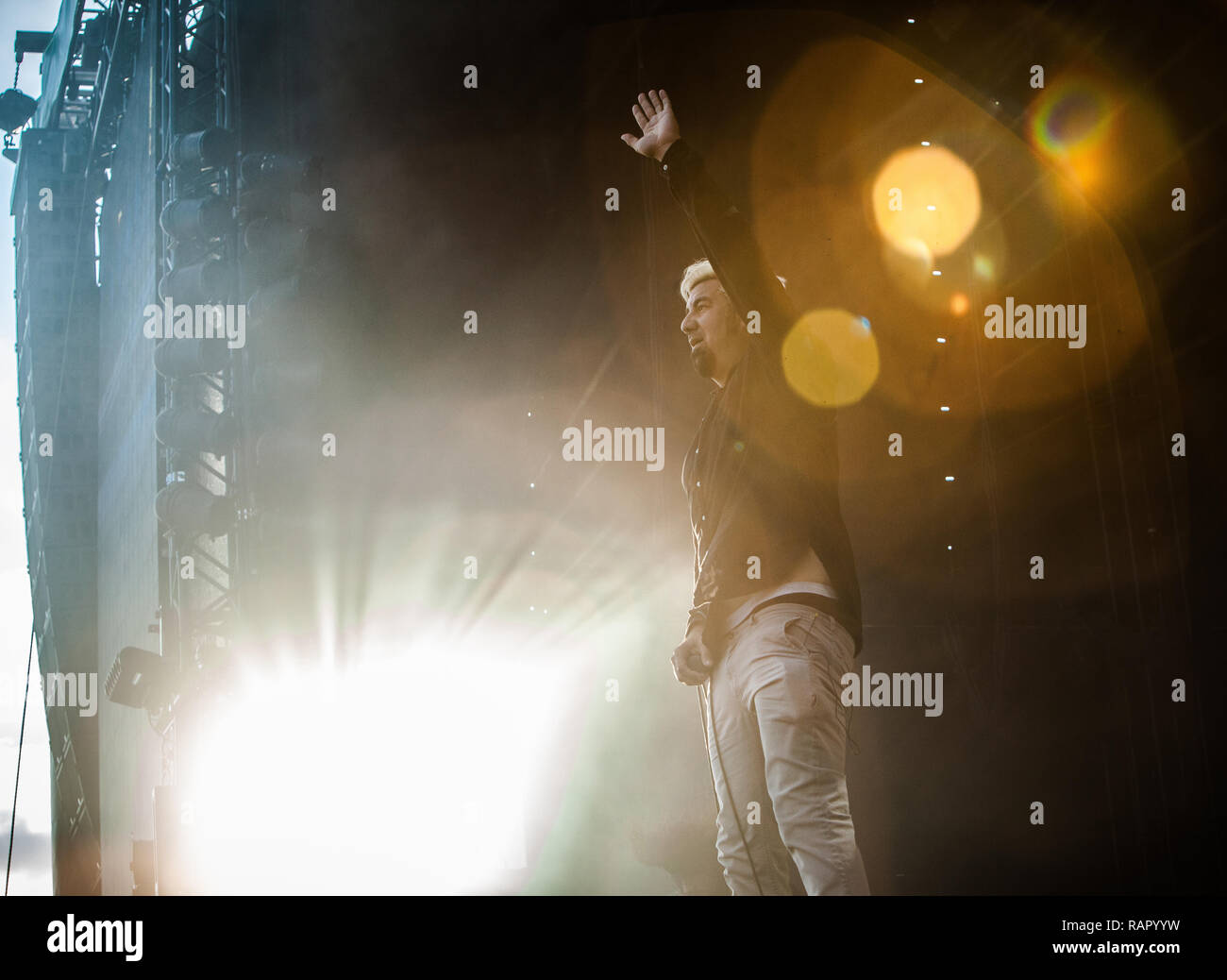 Lead singer band deftones hi-res stock photography and images - Alamy