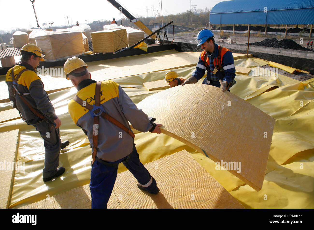 Insulation of the depot's flat roof with mineral wool on November 5 in ...