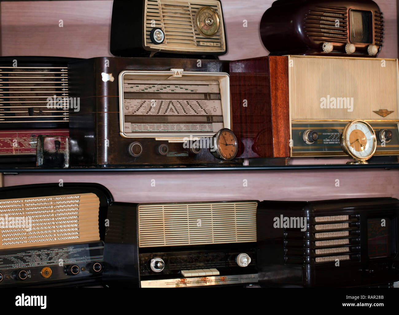 Retro Vintage Old Radio Nostalgia Object Photo Stock Photo - Alamy