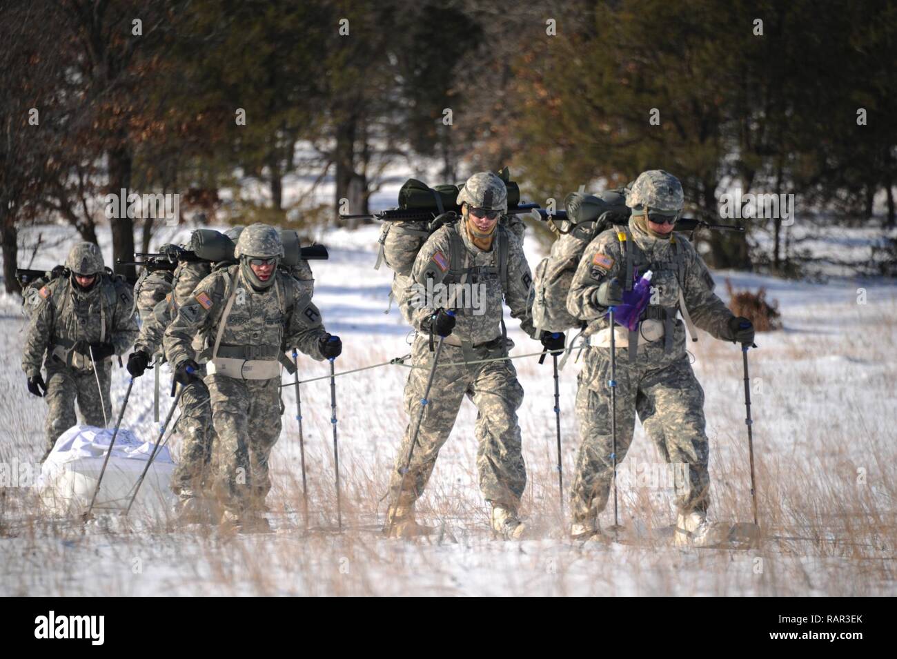 U.S. Army soldiers with the 181 Multifunctional Training Brigade of the ...