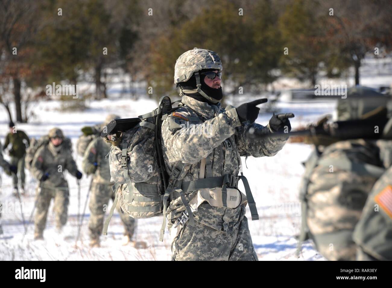 U.S. Army soldiers with the 181 Multifunctional Training Brigade of the ...