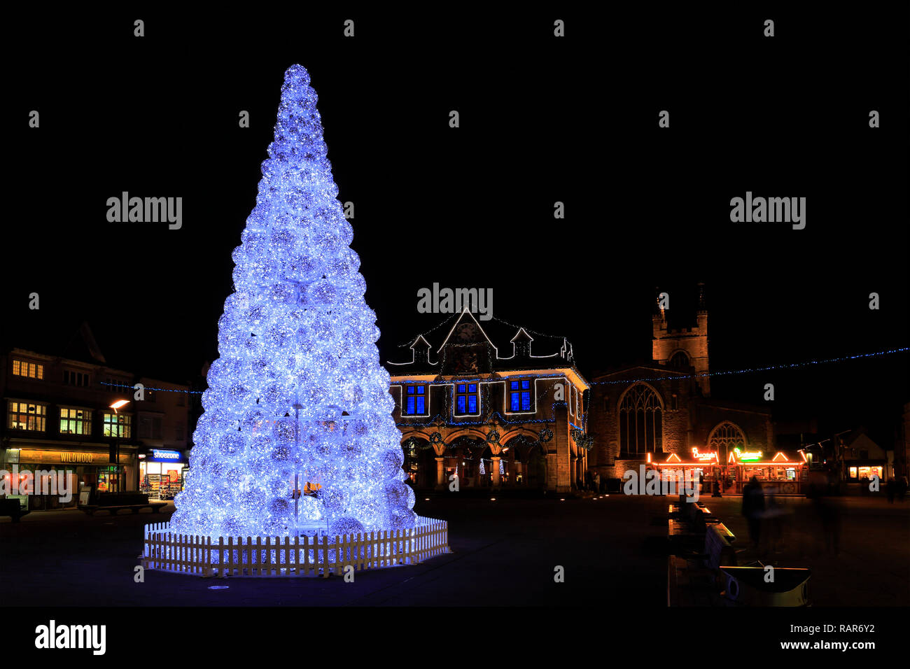 Peterborough cathedral christmas hi-res stock photography and images ...