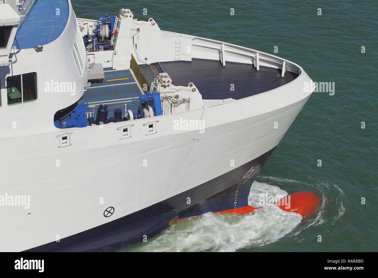 Vessel front hi-res stock photography and images - Alamy