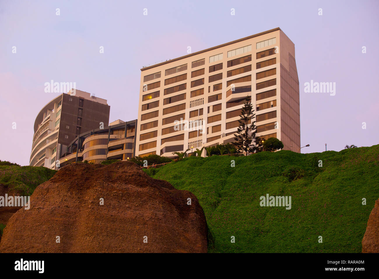 Peru andes house sea hi-res stock photography and images - Alamy