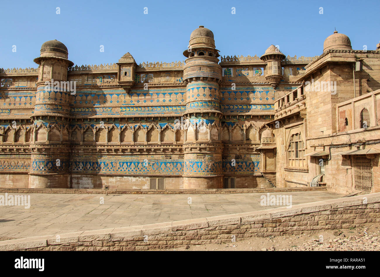 Gwalior fort in Gwalior (Mughal architecture), Madhya Pradesh, India ...