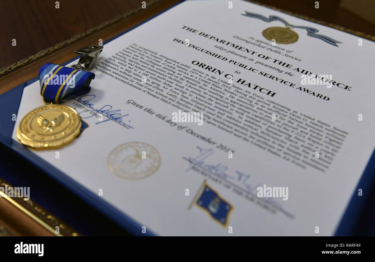 Secretary of the Air Force Heather Wilson presents the Distinguished ...