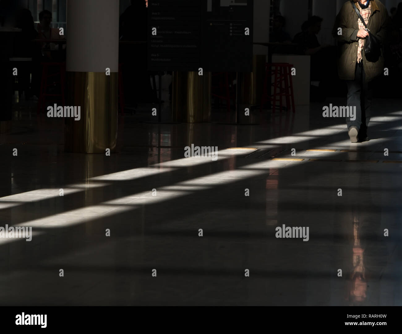 Light shining on person hi-res stock photography and images - Alamy