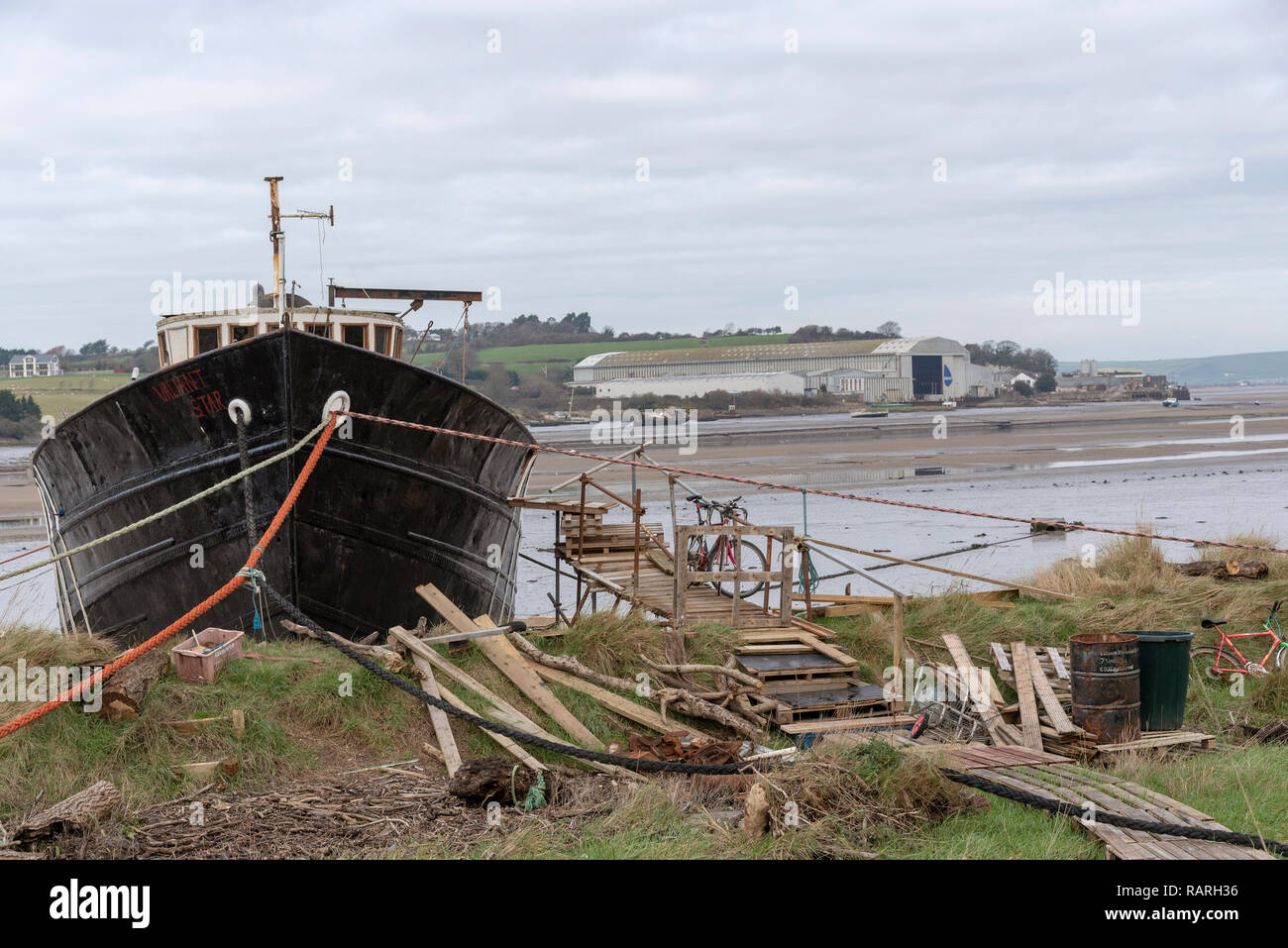Babcock shipyard appledore north devon hi-res stock photography and ...