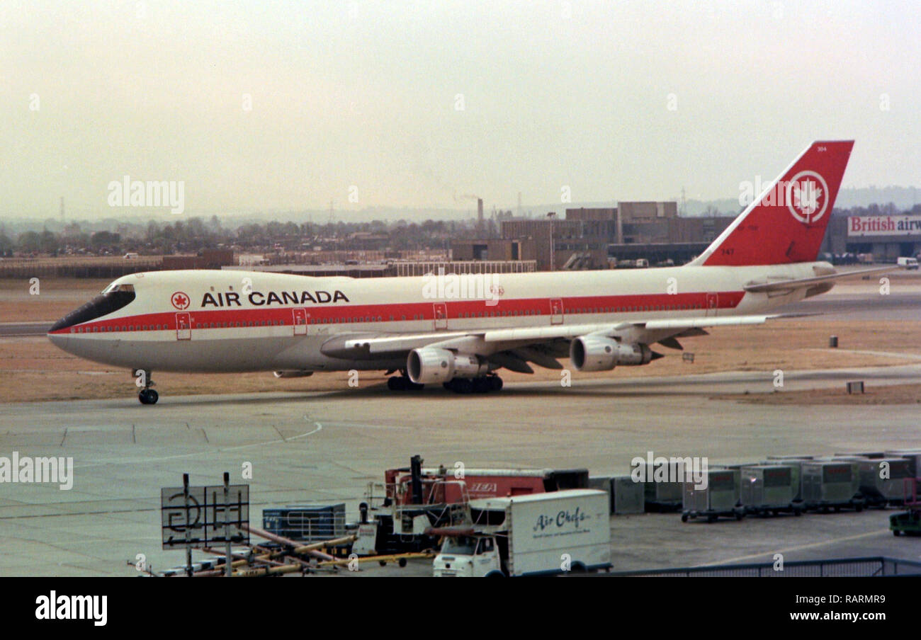 Old boeing 747 hi-res stock photography and images - Alamy