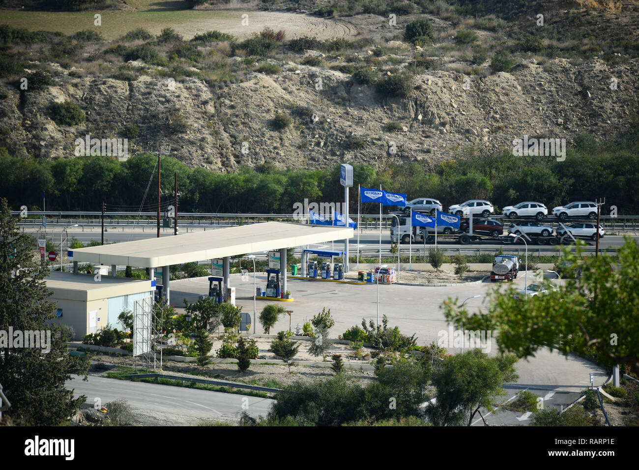Motorway restaurant hi-res stock photography and images - Alamy