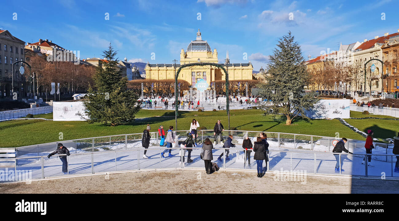 Central park christmas time hi-res stock photography and images - Alamy